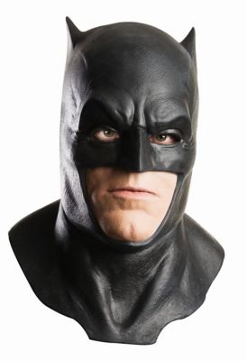 Batman Full Mask Deluxe - Batman v. Superman: Dawn of Justice - Spencer's