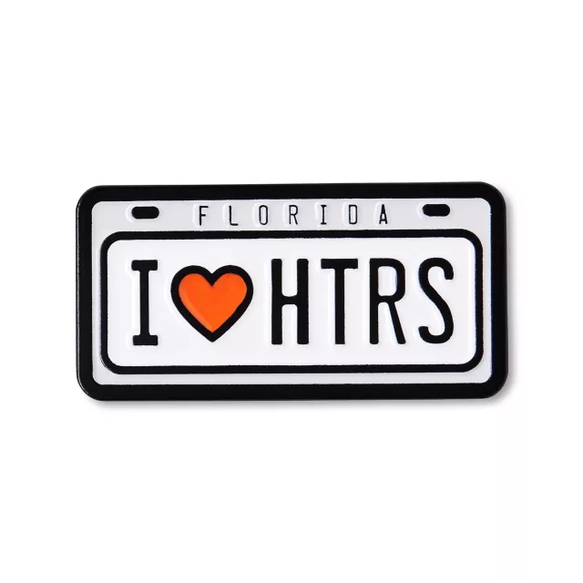 I Heart Hooters License Plate Pin - Spencer's